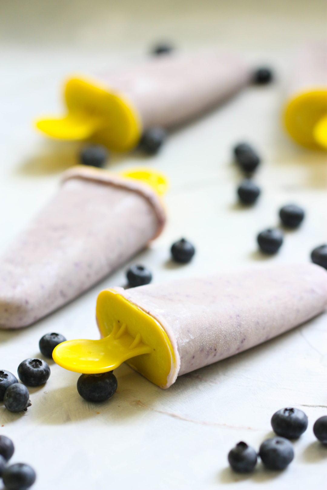 Simple Blueberry Frozen Yogurt Pops – Eat, Live, Run